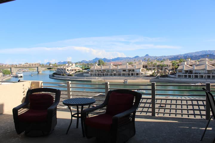 Scenic Lake Havasu Stay | Upper Condo + Patio View - レイクハバスシティ, AZ