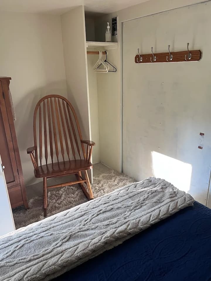 Cozy Mountain Bungalow - Lake Pend Oreille, ID