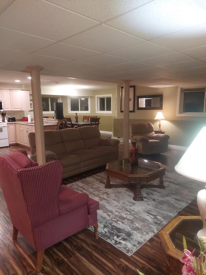 Mountain Oasis - Vernon