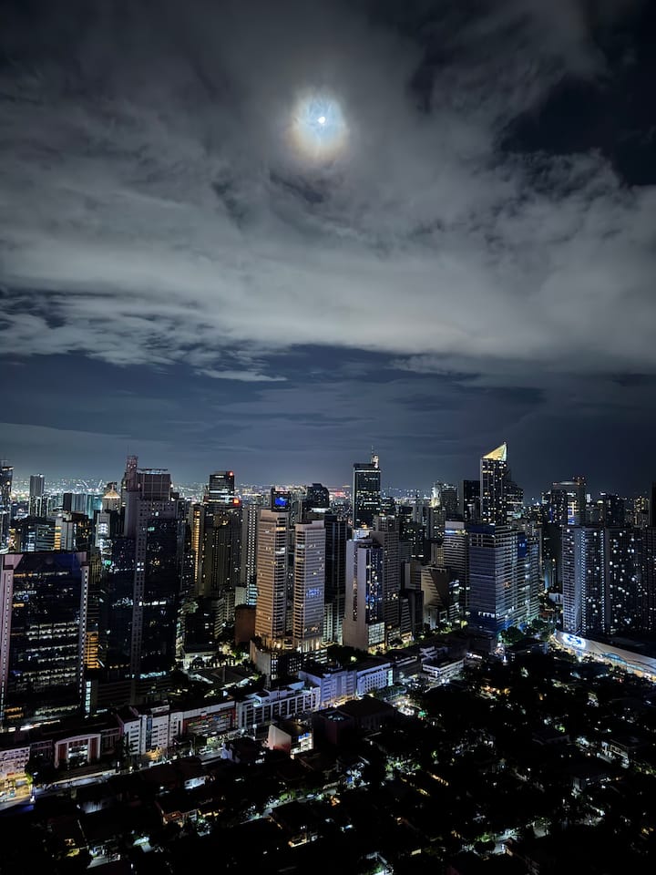 Gramercy Residence 55fl Promo New 2 Br Corner Unit - Makati