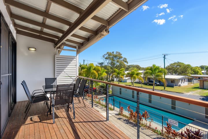 Rainbow Surf 2 - Rainbow Beach. Close To Beach - Rainbow Beach