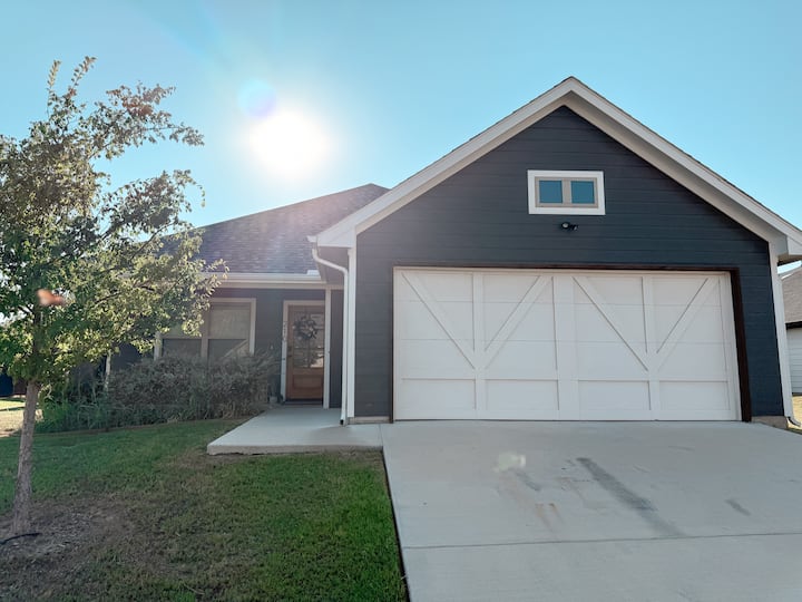 Beautiful 3bd 2b | Weatherford | Same Day Bookings - Weatherford, TX