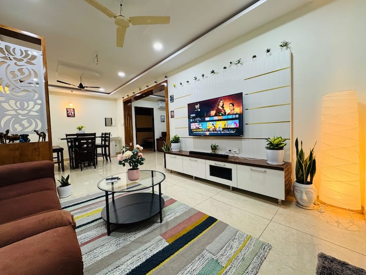 Luxurious Modern 3bhk Apartment In Nanakramguda. - Hyderabad