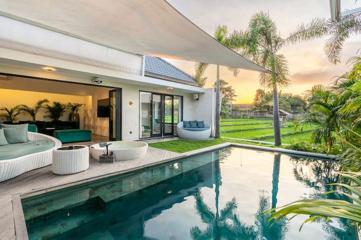 Magic Vision: 2br Sauna, Ricev, Jacuzzi, Projector - Bali