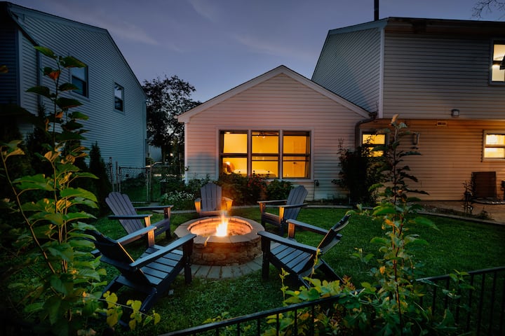Stylish 4br Near Ord: Games, Yard, Firepit, Desk - Bartlett, IL