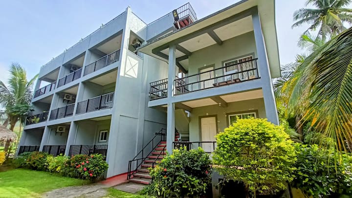 Suki Beach Resort 3-1 Standard Aircon Room - Matnog