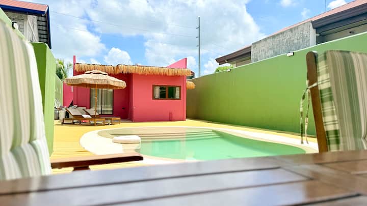 Rosa Del Sol: Beach-style Pool & Glass Villas - Calasiao