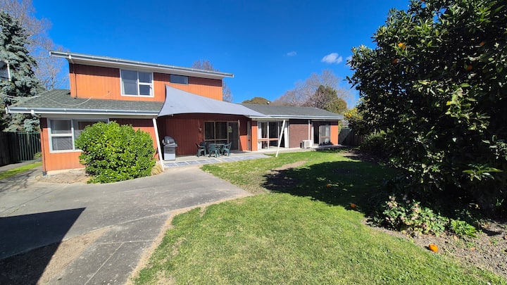 Parkview Retreat - 3 Bedrooms, 3 Bathrooms - Napier