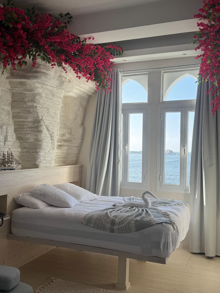 The Most Elegant - Alexandria