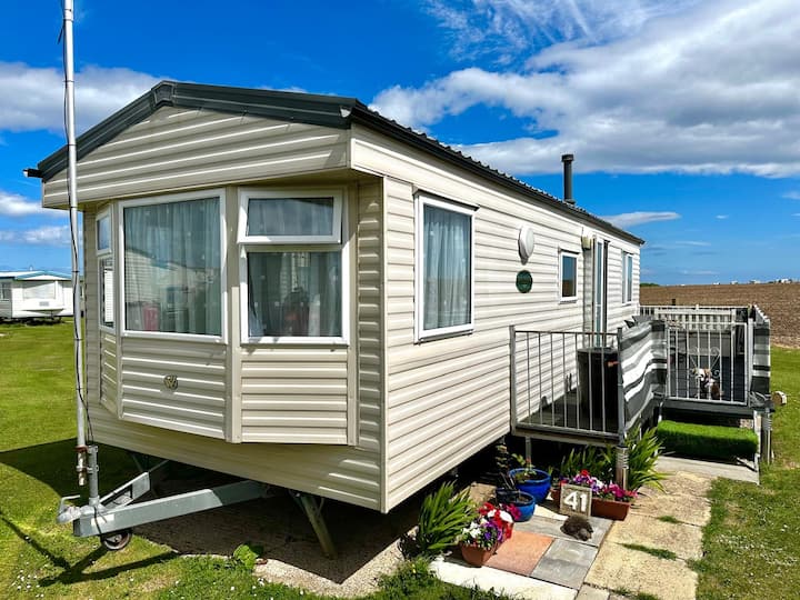Whitby 2 Bedroomed Static Caravan - Robin Hood's Bay