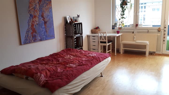 Gemütliches Apartment Mit Balkon Direkt Am Rhein! - Cologne Central Station