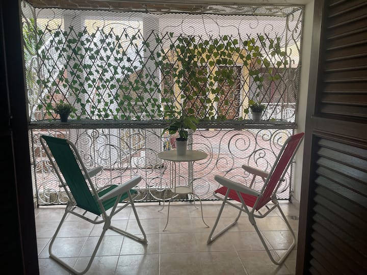 Cozy Apt W/ Balcony & Parking – Zona Colonial - Santo Domingo