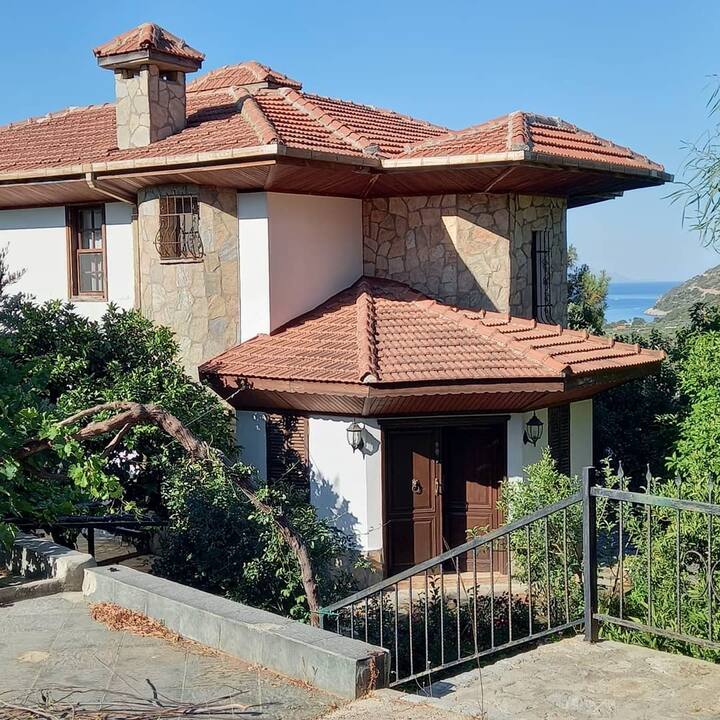 Datça/mesudiye'de,müstakil Villa - Datça