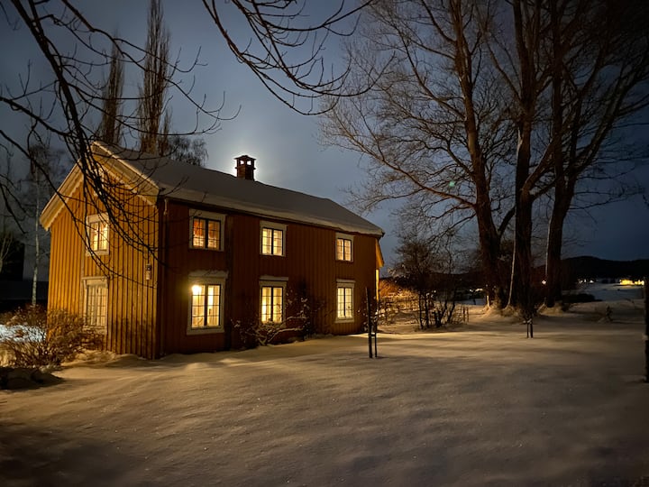 Charming, Newly Renovated Historical Farmhouse - Levanger