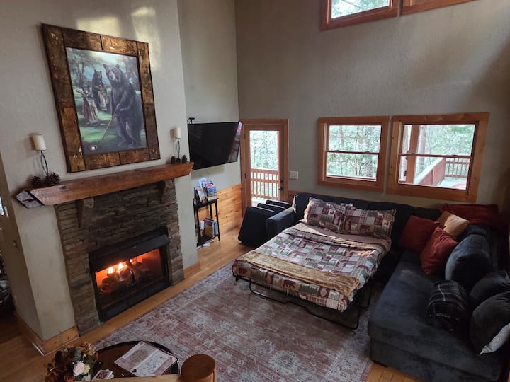 Familee Rosenhütte 
4br, Hottub, Dogfriendly, Golf - Helen, GA