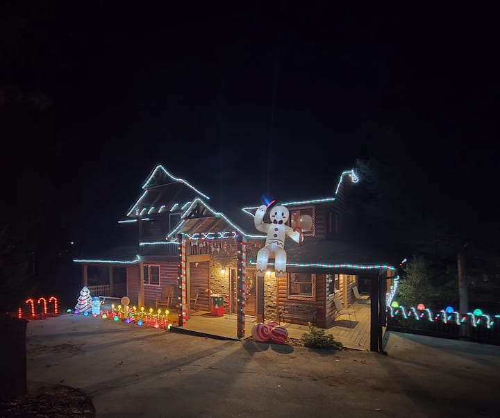 Familee Gingerhutte
4br, Hottub, Dogfriendly, Golf - Helen, GA