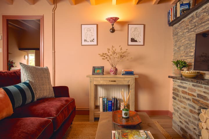Cottage Orné: Housekeeper's - Polperro