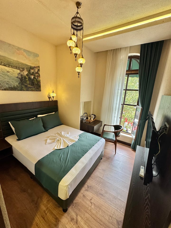 Room 208– Historical Comfort With City View - Ordu