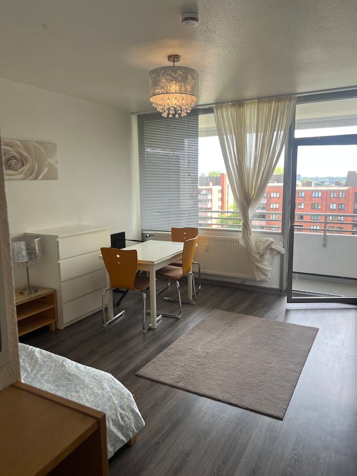 Cozy And Well-equipped, Near Rhine - Düsseldorf