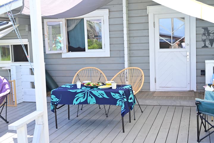 海辺の広いデッキ付きプライベートログハウス｜海まで徒歩1分｜夕日と富士山スポット｜女子旅大歓迎! - Tateyama