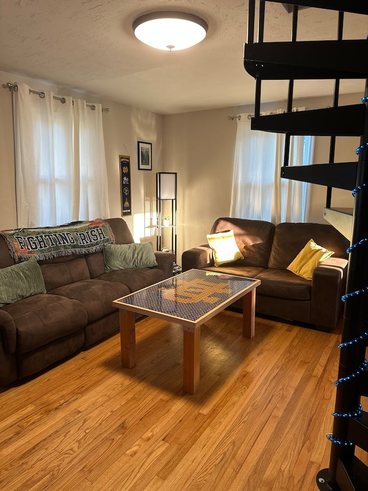 Leprechaun Lodge - South Bend, IN