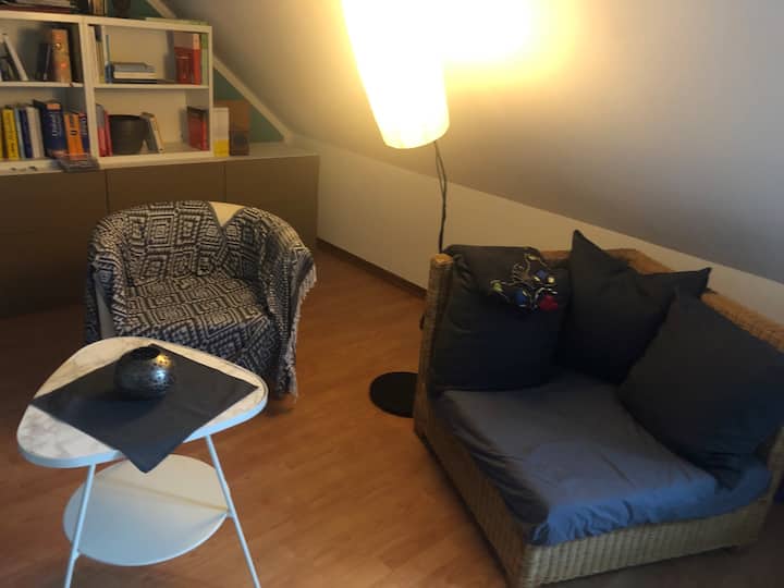 Charmante Gemütliche 2 - Zimmerwohung Im Grünen - Düsseldorf