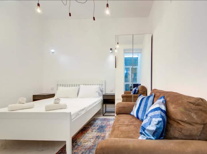 Charming Getaway Home In Valletta - La Valeta