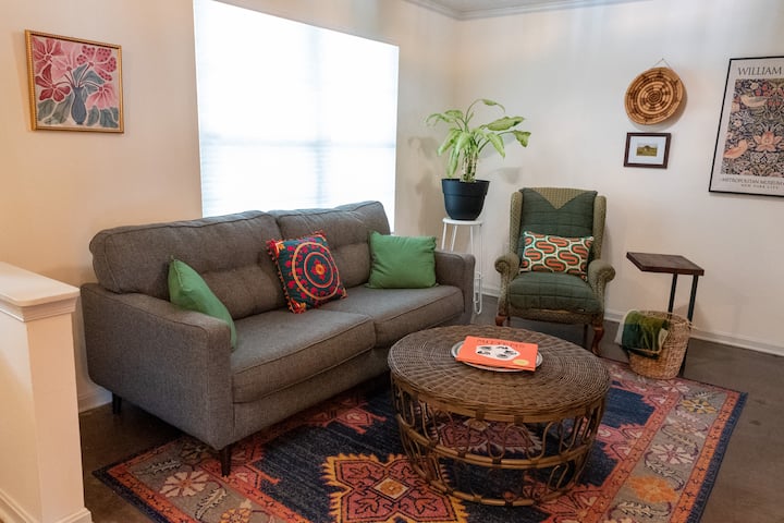 Cozy With Character - Waldorf, MD