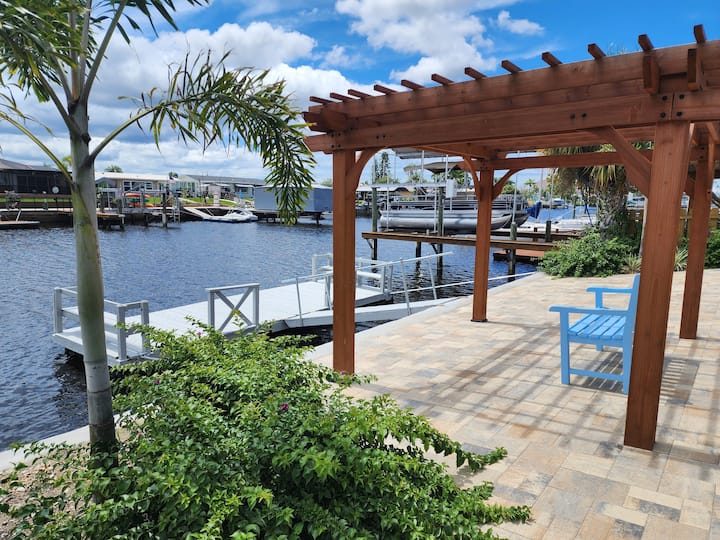 Hudson Waterfront Home "T.o.p. House" - Hudson, FL