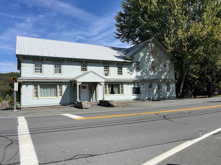 Narrowsburg Inn Vacations - Narrowsburg, NY
