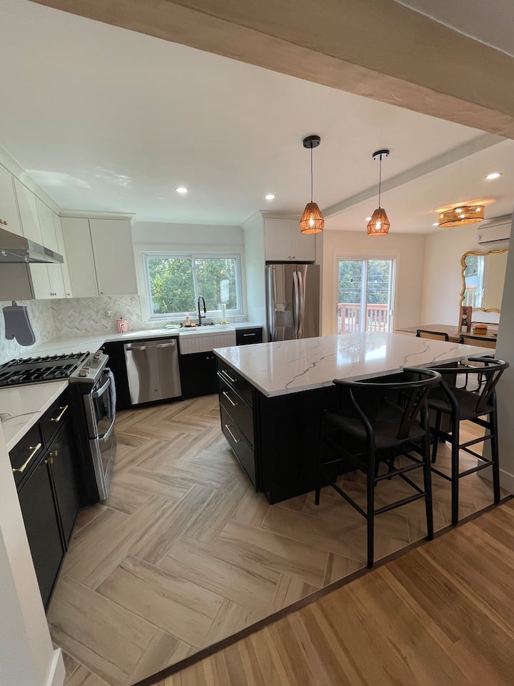 Stunning Home Minutes Away From Bethpage Black! - White Post Farms of Melville
