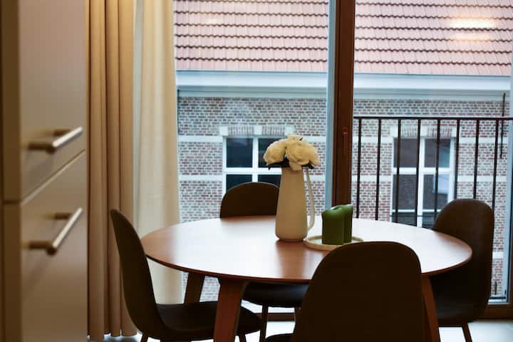 Stijlvolle Studio In Hartje Sint-niklaas - Temse