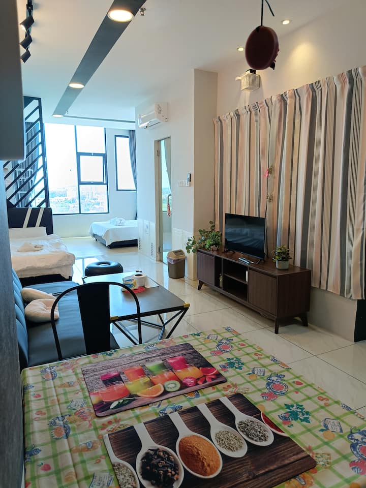 Modern Home Surrounded With Many Amenities - Kinarut