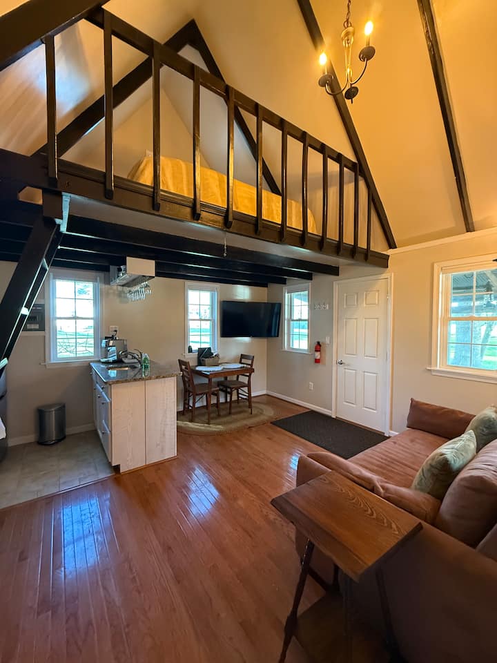 A Cabin With History - Chesapeake Bay
