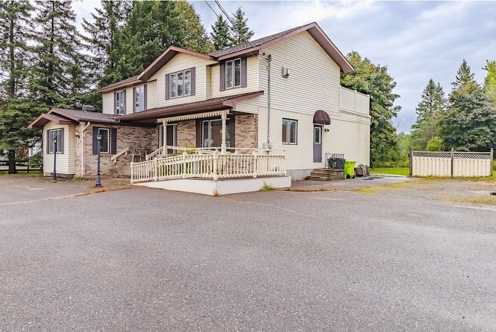 Sarvin Home - Sault Ste. Marie