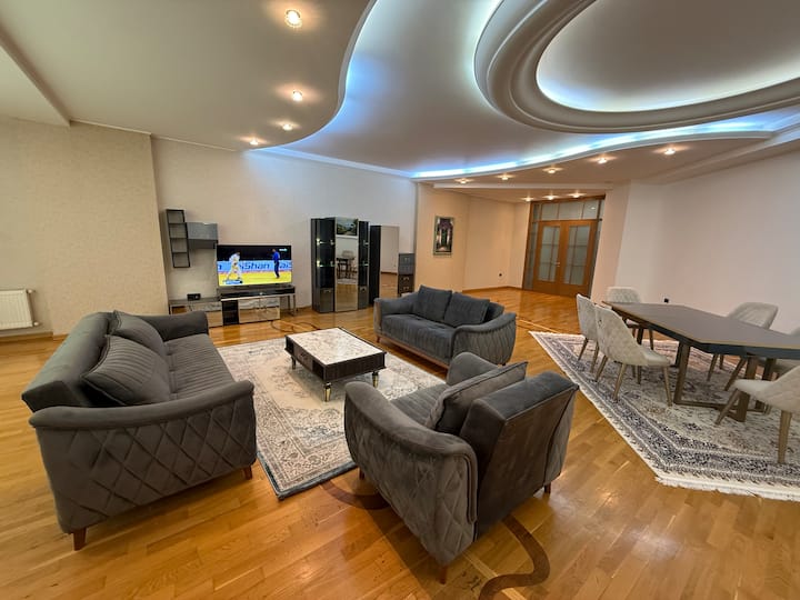 Cozy Luxury Apartment Downtown - 아제르바이잔