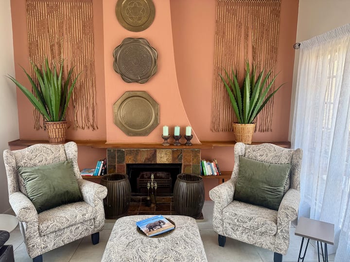 Contantia Park 4-bedroom With Pool & Lapa - Pretoria