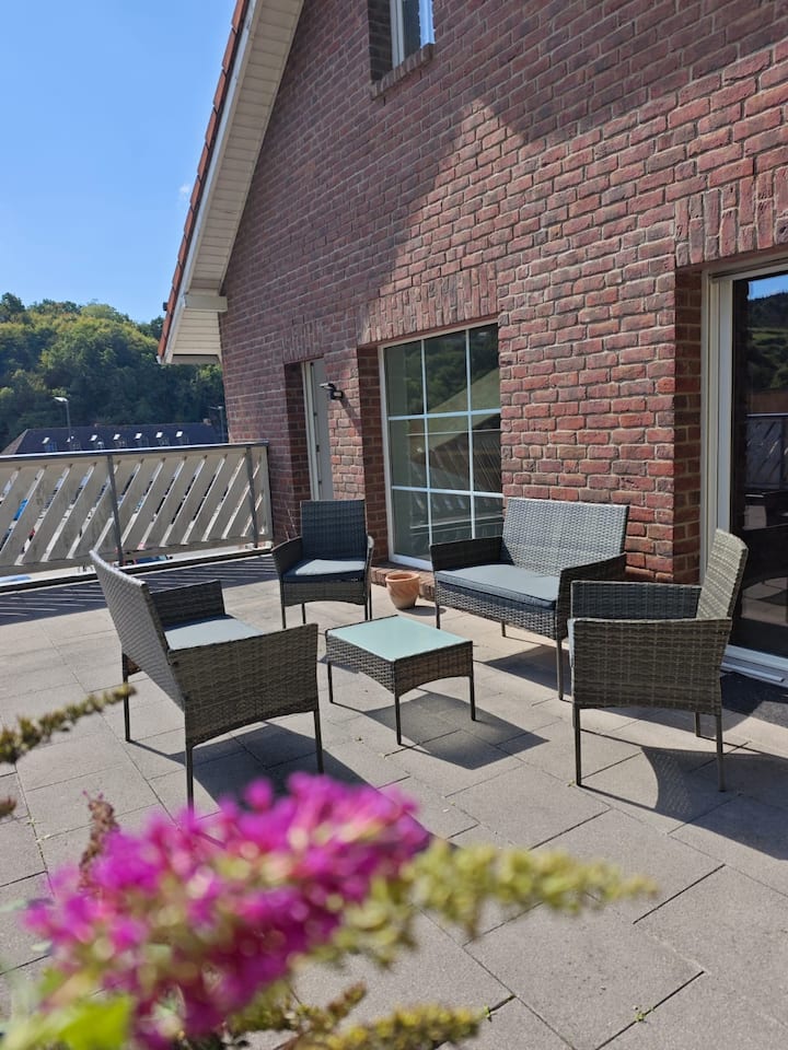 Dachterrasse/6 Pers./3 Sz/hunde/familien & Firmen - Schleiden