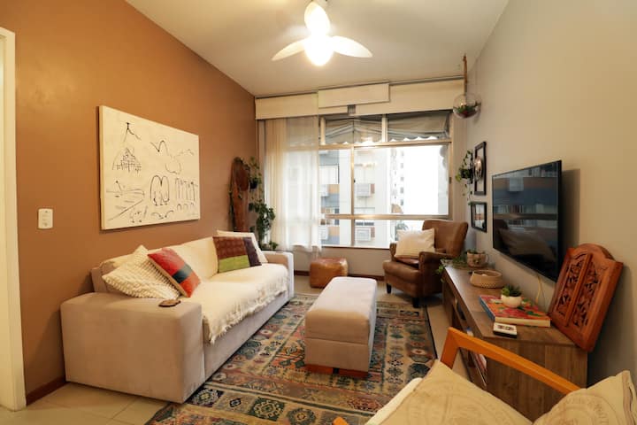 Apê Moderno Em Icaraí: 2 Quartos, Suíte E Garagem - Niterói