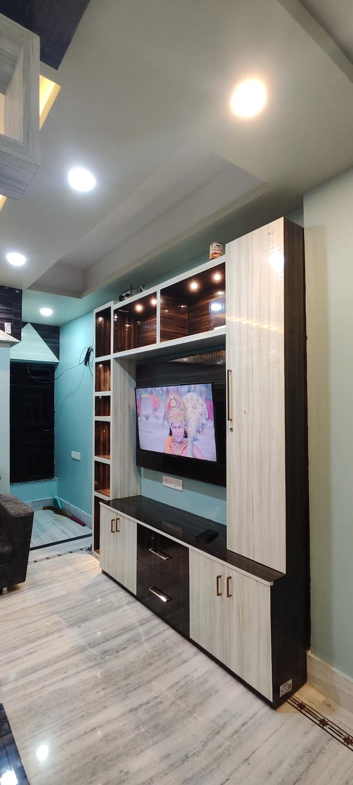 Entire Appartment Of Newly Furnished 7bhk. - Calcuta