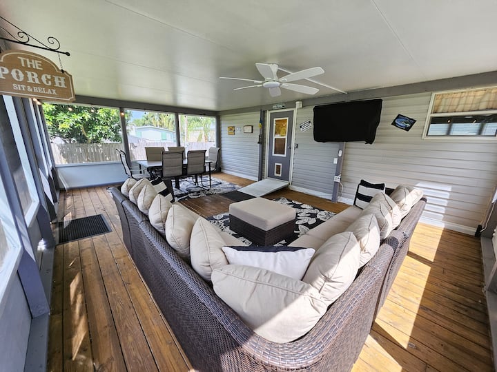 Fisherman's Hideaway! Home On Canal In Okeechobee! - Okeechobee, FL