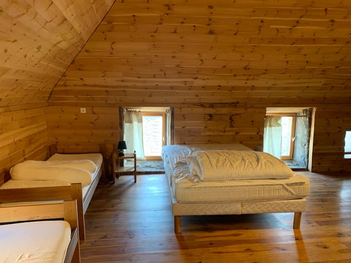 Grand Chambre Au Cœur De Murat - Murat