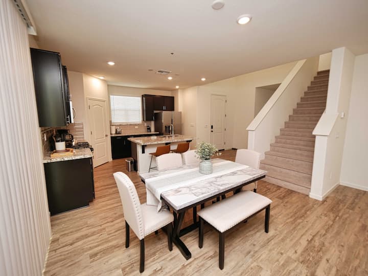 Stylish 4br|bright Haven For Family Comforte#41616 - El Dorado Hills, CA