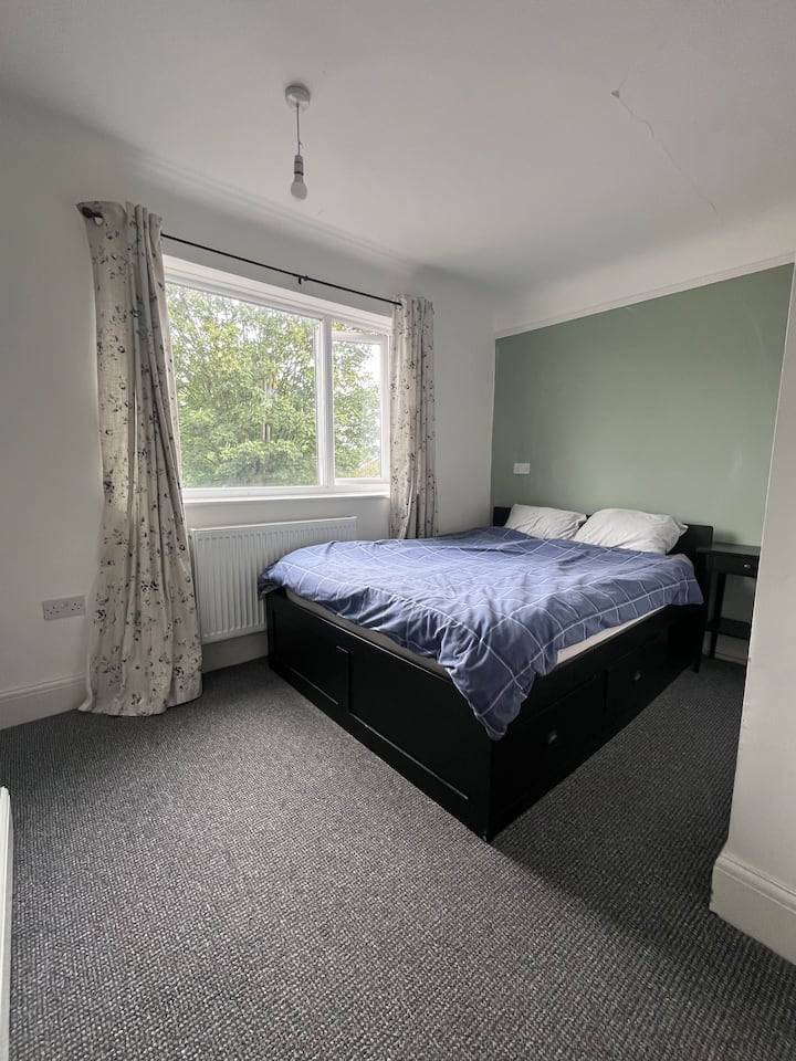Small Private Flat - Eaton Road - Liverpool