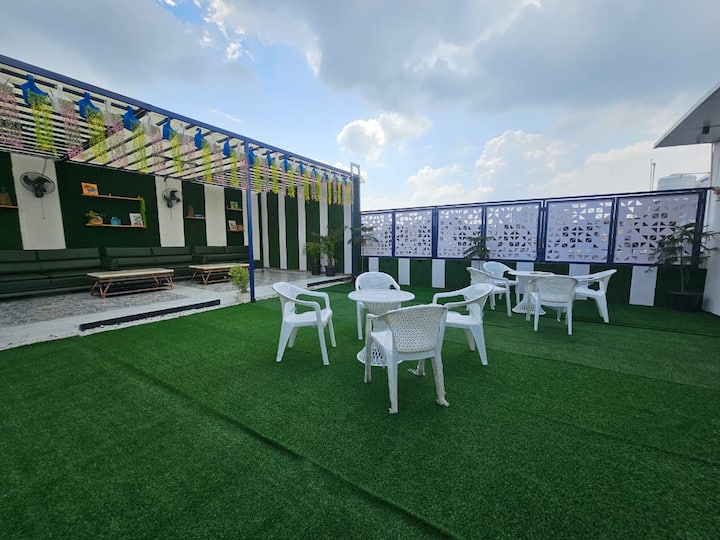 Rooftop Pool Party | 3bhk | Birthday & House Party - Faridabad