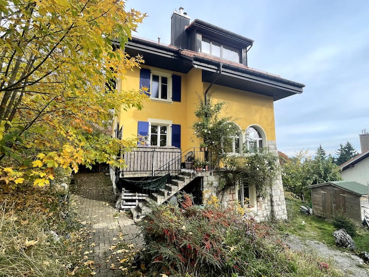 Chambre Dans Ancienne Maison. - Les Fourgs