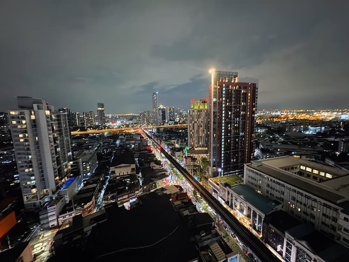 Phra Khanong轻轨站 ，952绝美景观，无边框游池，云鼎公寓 - Phra Khanong