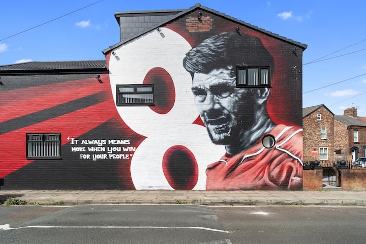 Steven Gerrard Anfield House - 6 Bedroom House. - Cheshire