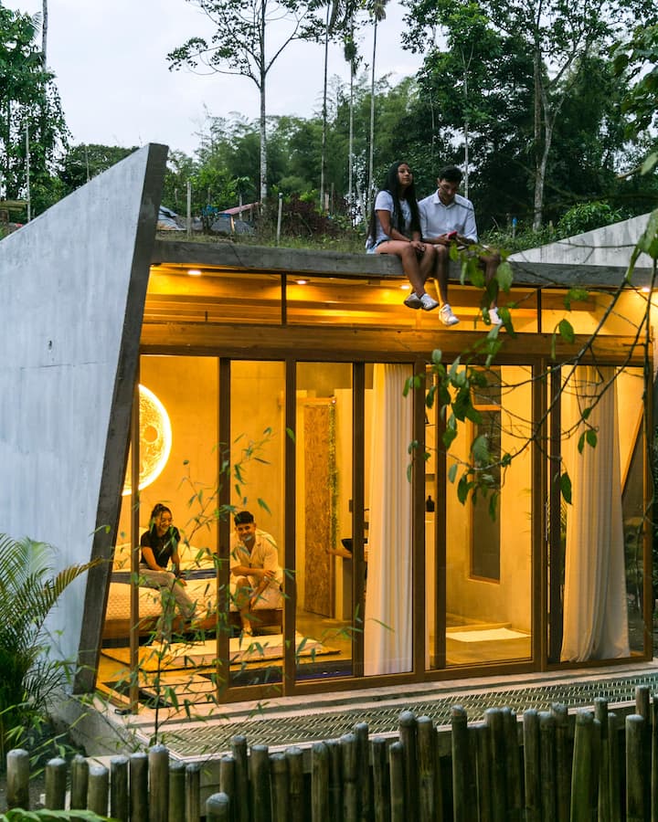 Sueña Bajo La Luna, Entre Estrellas Y Naturaleza - Pedro Vicente Maldonado