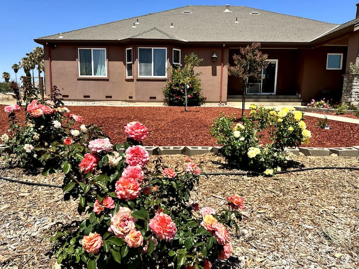 Wake Up To Nature | Peaceful Country Escape - Brentwood, CA